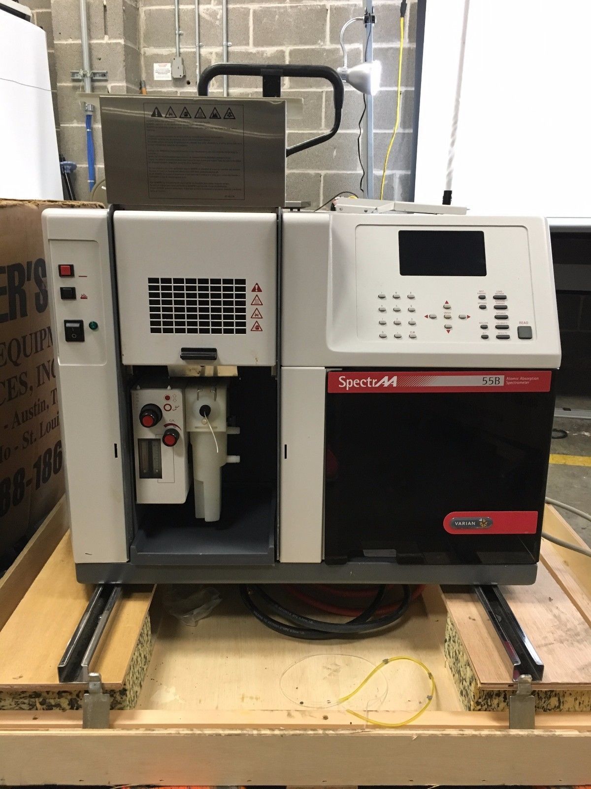 Varian Spectra 55B Atomic Absorption Spectrometer - GRIDATAMA EQUIPMENT